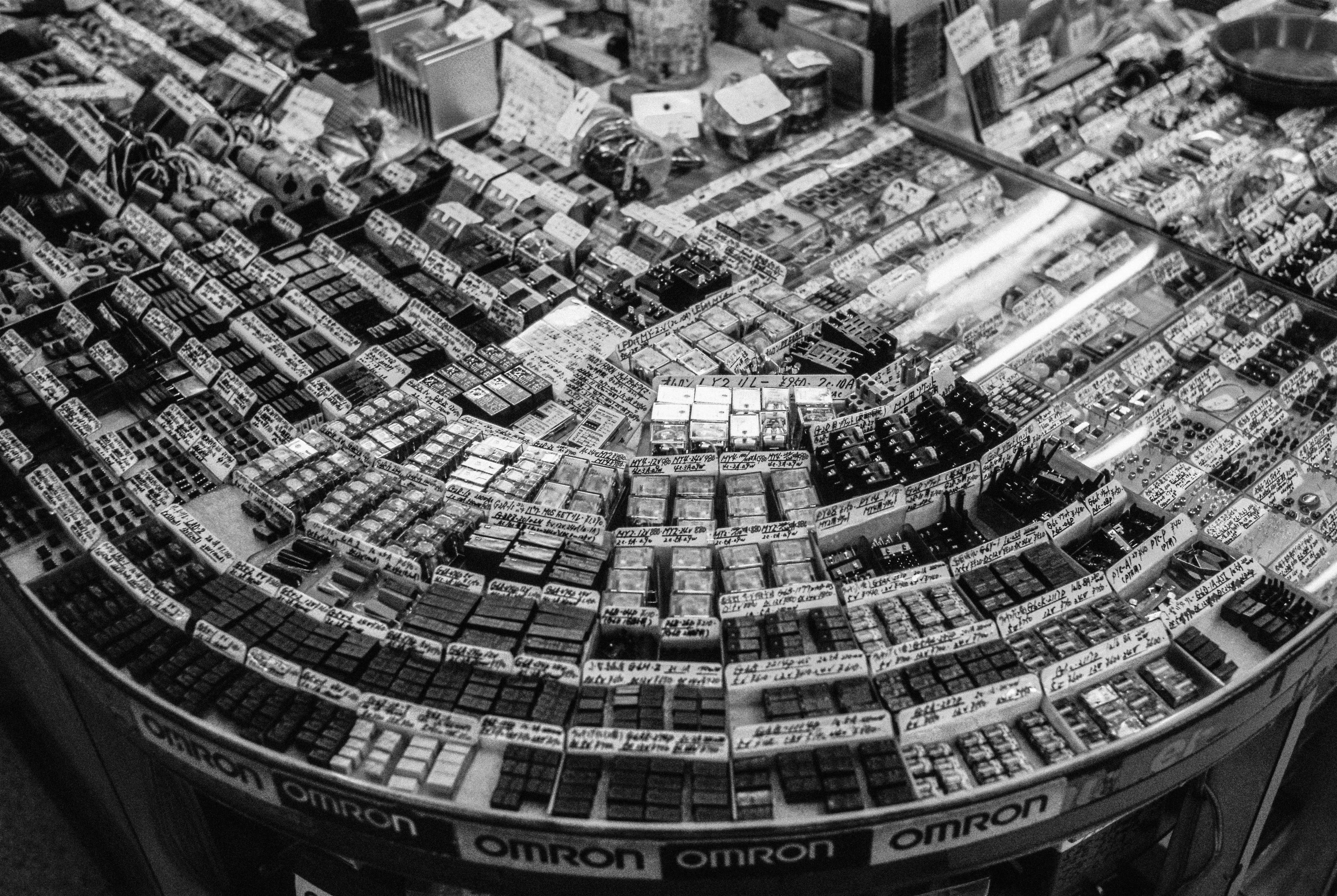 How to build a nanoscale computer